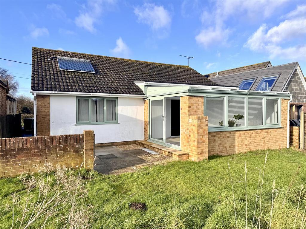 10 Solent View Calshot, 3 bed detached house for sale - £318,500