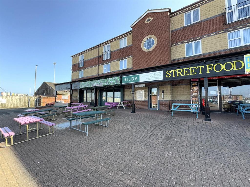 Navigation Point, Marina, Hartlepool 1 bed flat - £545 pcm (£126 pw)