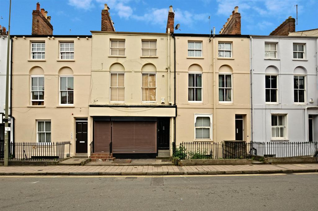 Walton Street 1 bed flat - £1,575 pcm (£363 pw)