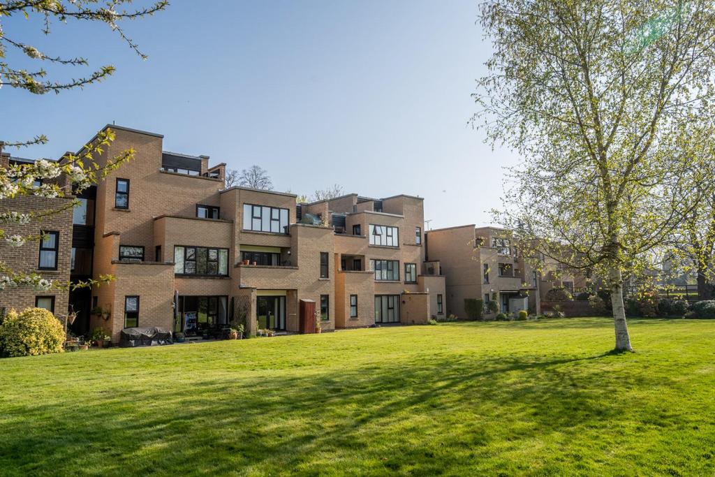 Ouse Lea, York 1 bed apartment - £200,000