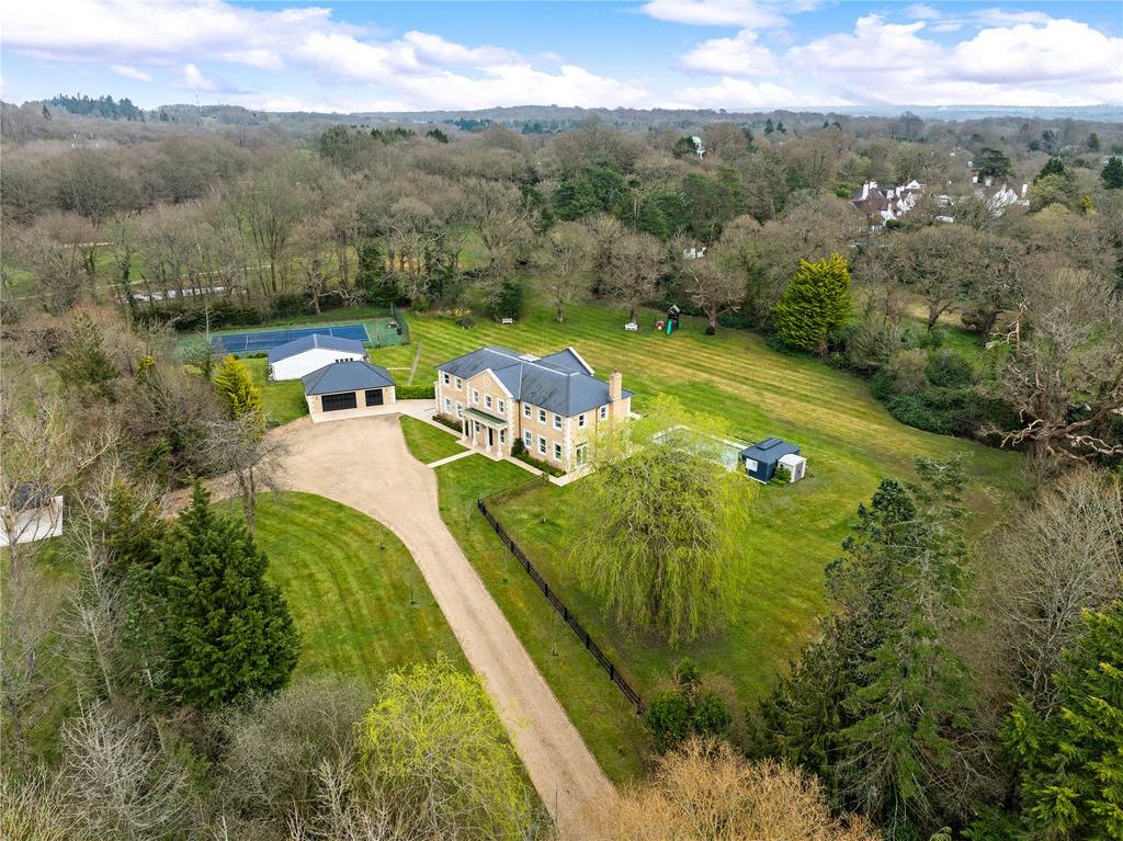 Oxshott Road, Oxshott, KT22 5 bed detached house for sale - £3,500,000