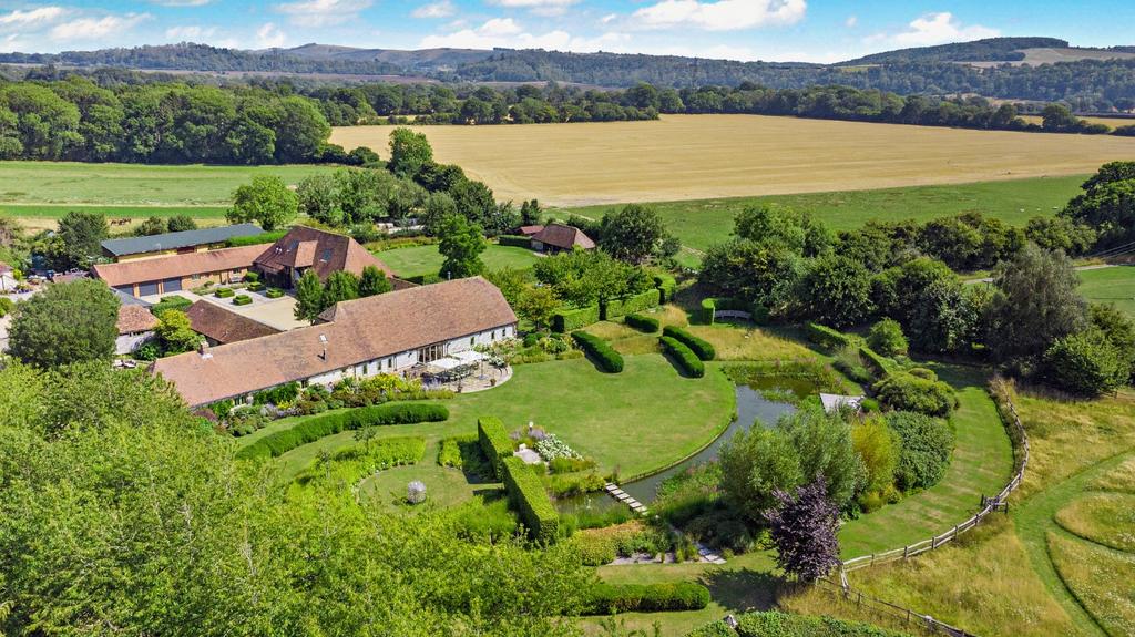 Nursted, Petersfield, Hampshire 6 bed detached house - £4,950,000