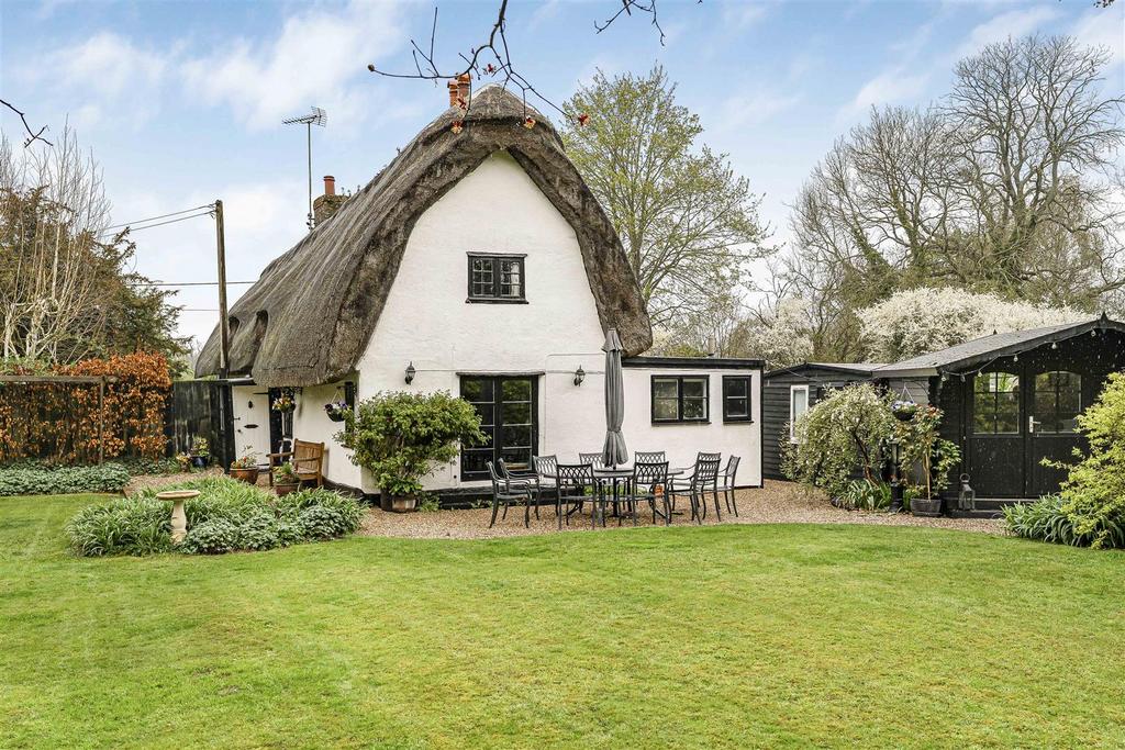 Water Lane, Radwinter CB10 2 bed cottage - £440,000