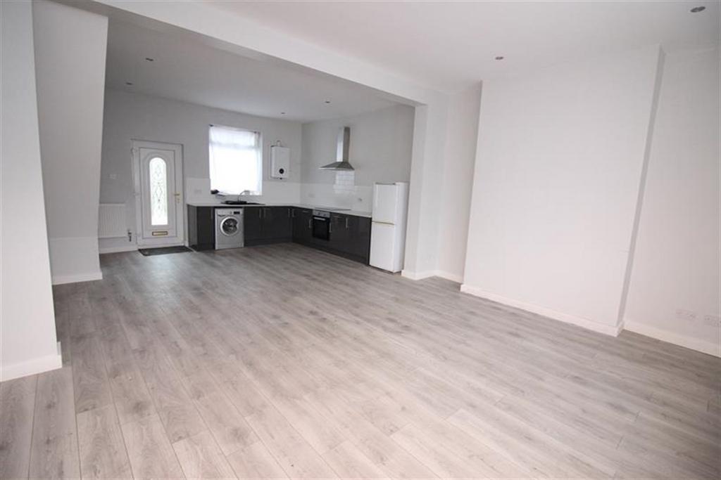 Argent Street, Peterlee 3 bed detached house - £525 pcm (£121 pw)