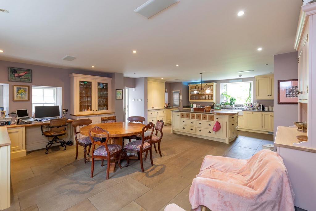 Maybole, South Ayrshire, KA19 5 bed detached house for sale - £1,650,000