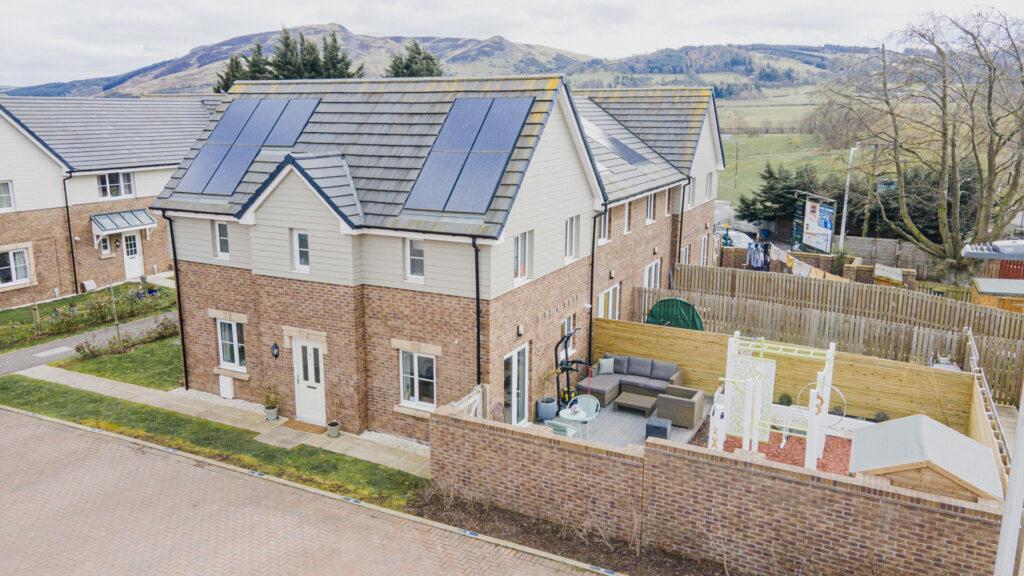 Buchany Burn Road, Auchterarder, PH3 3 bed end of terrace house for ...