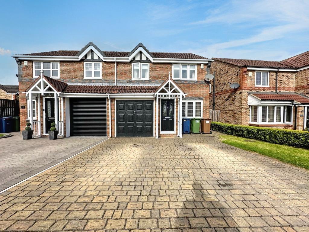 Cottonwood, Biddick Woods, Houghton... 3 bed semi-detached house - £200,000