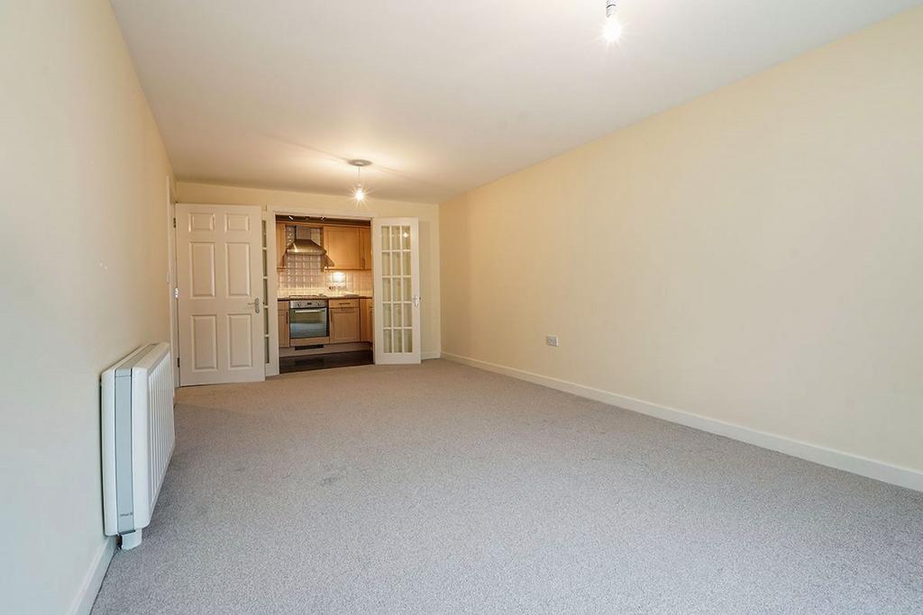 Woodcote Road, Surrey SM6 1 bed flat - £1,250 pcm (£288 pw)