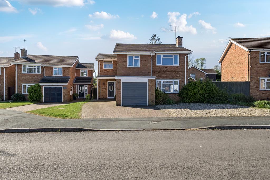 Sedgebrook, Liden, Swindon, SN3 5 bed detached house - £490,000