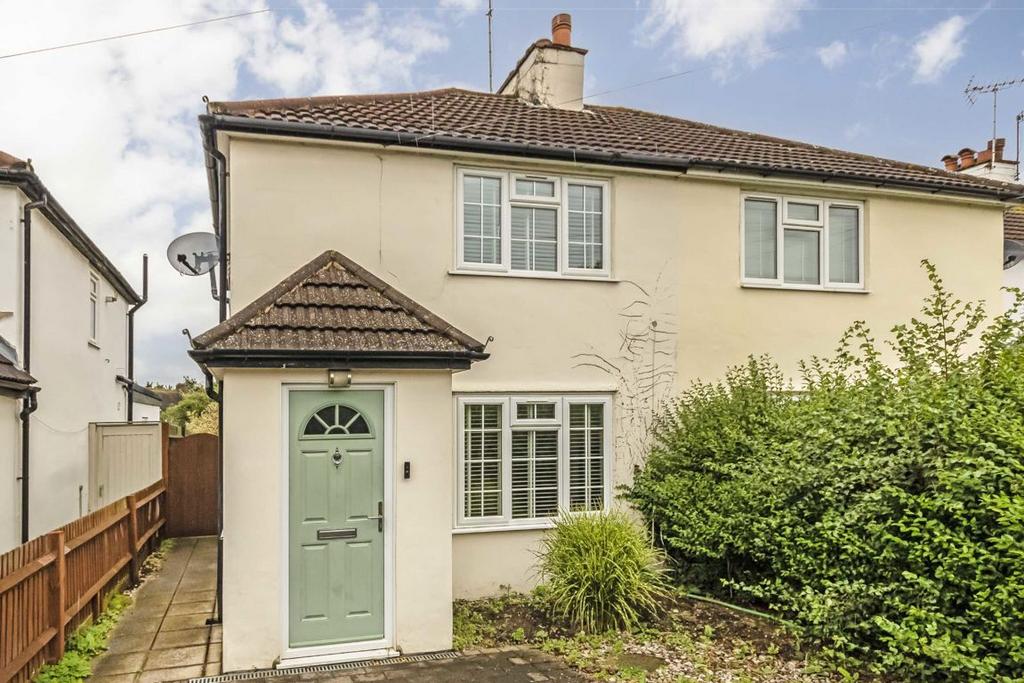 Fleece Road, Surbiton KT6 2 bed semi-detached house - £2,895 pcm (£668 pw)