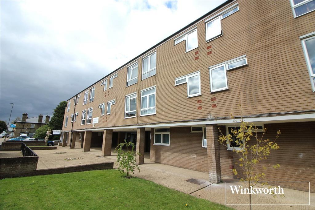 High Street, Elstree, Borehamwood... 1 bed apartment for sale - £200,000