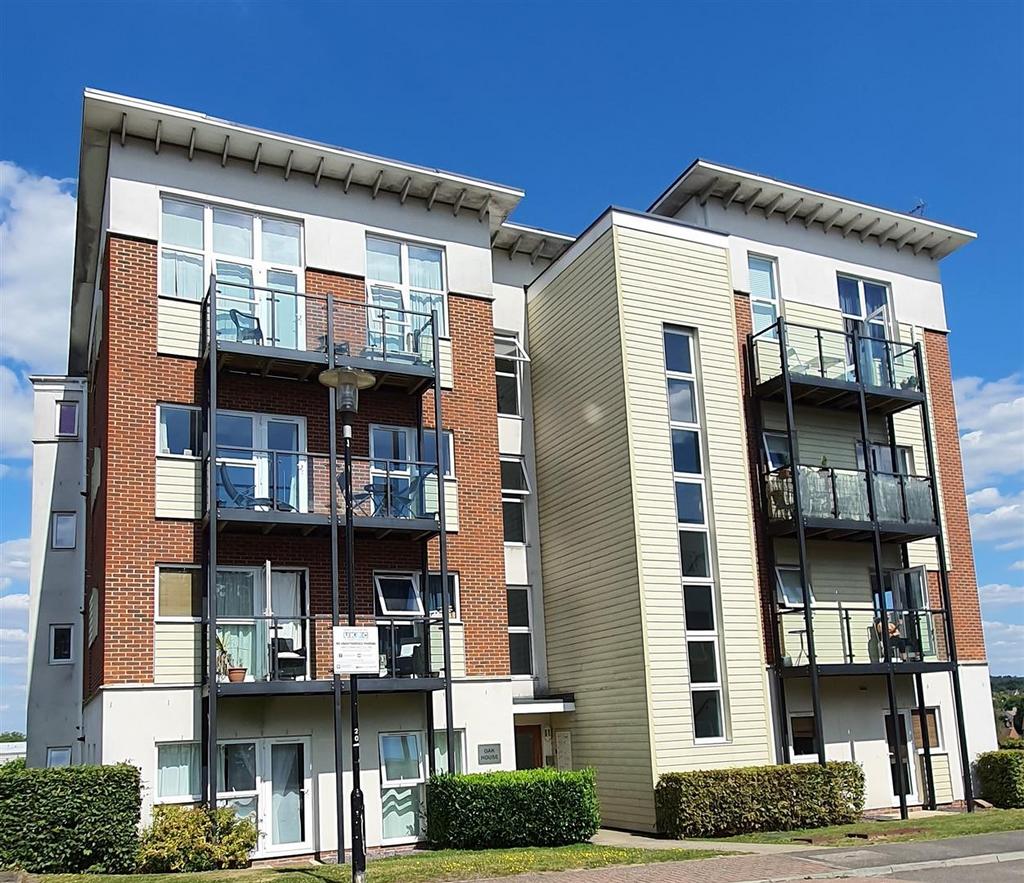 PARK VIEW ROAD, LEATHERHEAD, KT22 1 bed apartment to rent - £1,150 pcm ...