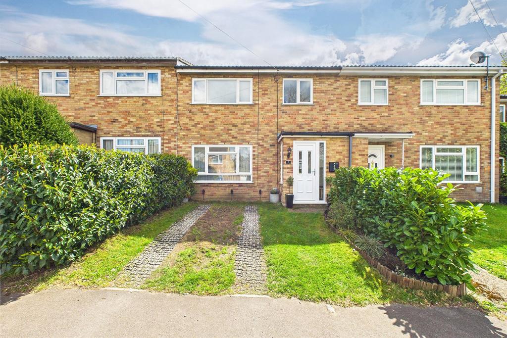 Sandy Lane, Sandhurst, Berkshire, GU47 3 bed terraced house - £400,000