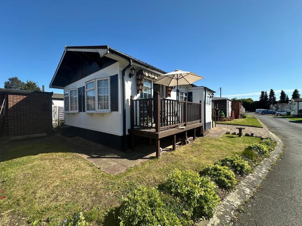 Fowley Mead Park, Longcroft Drive 2 bed mobile home for sale - £159,995