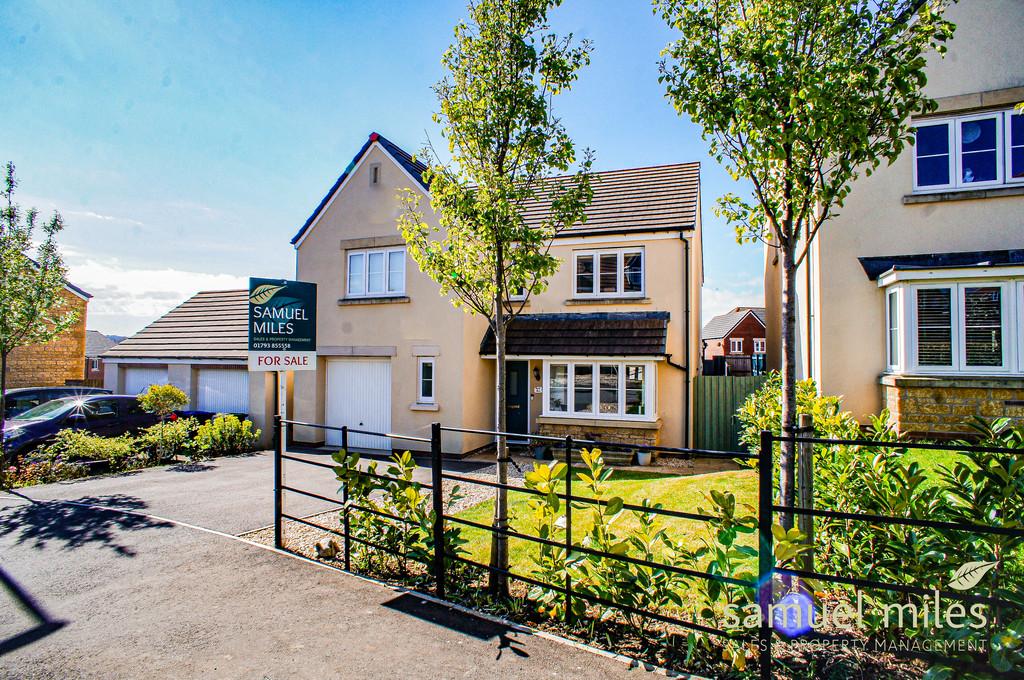 Evening Star, Swindon SN4 4 bed detached house - £525,000