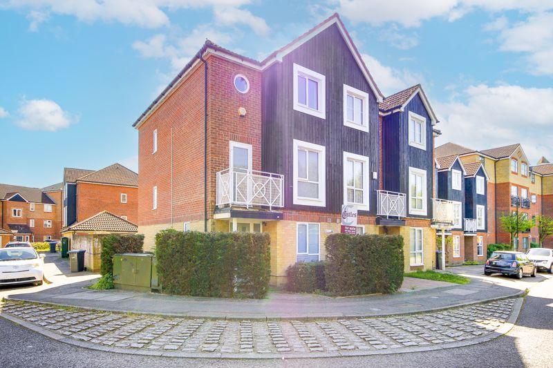 George Lovell Drive, Enfield Island... 4 bed end of terrace house for ...