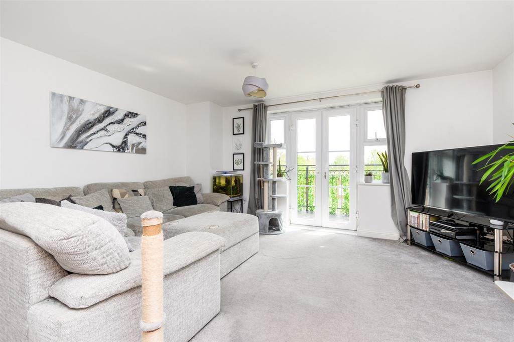 Slade Green Road, Erith, Kent 1 bed apartment for sale - £260,000