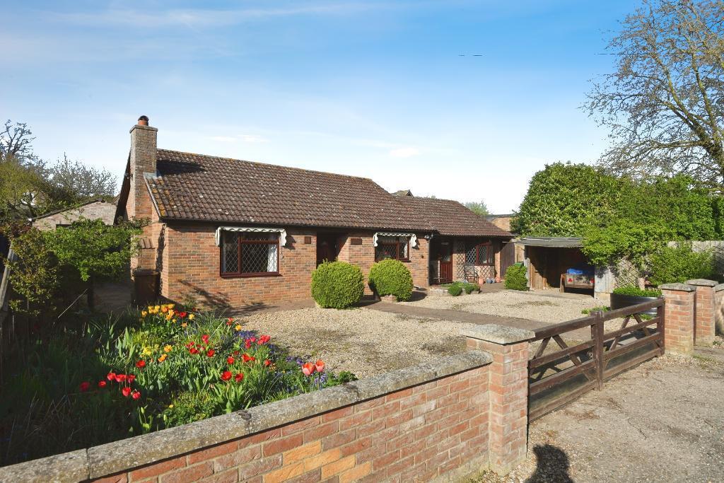 Back Road, Gorefield, Wisbech, PE13 4PE 2 bed detached bungalow for ...