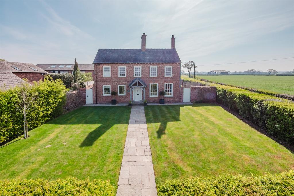 Pavement Lane, Mobberley 5 bed farm house for sale - £1,695,000
