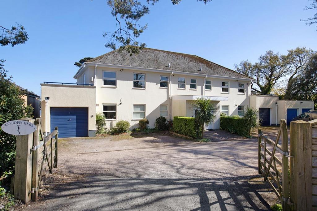 Shell Cove, Dawlish EX7 2 bed flat for sale - £230,000