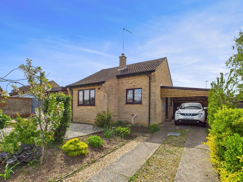 Brothercross Way, Downham Market PE38 1 bed detached bungalow - £199,995
