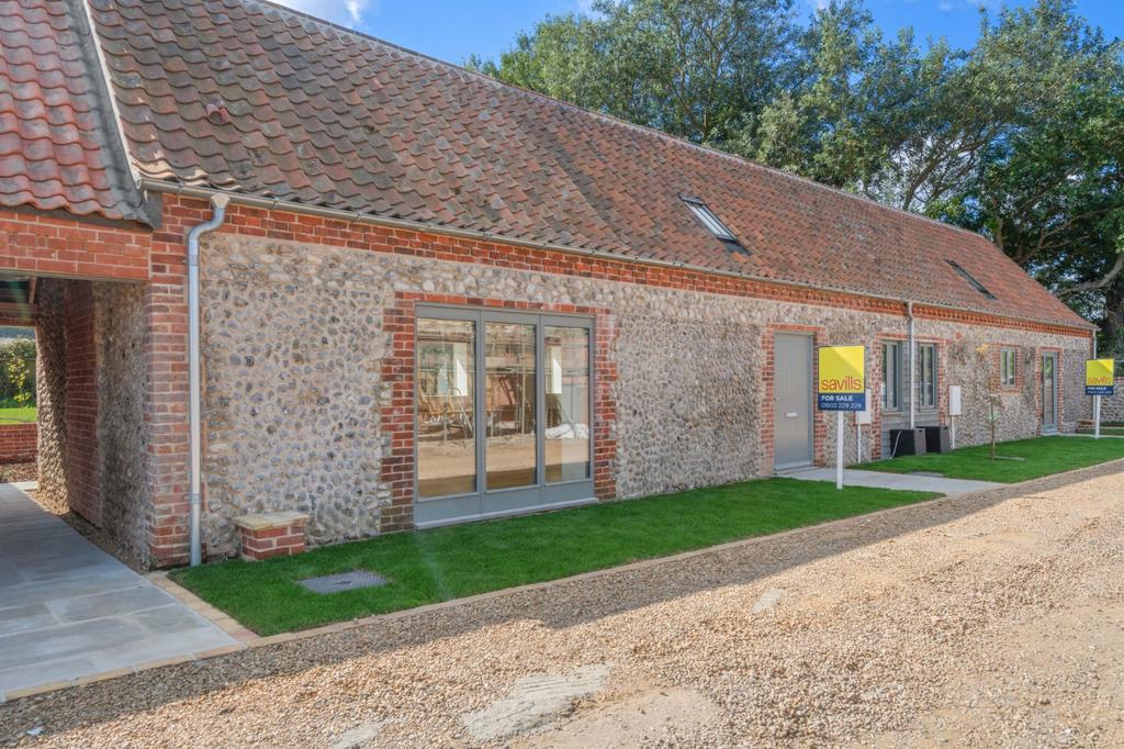 Barn 10, Beeston Hall Farm Barns... 2 bed bungalow for sale - £475,000