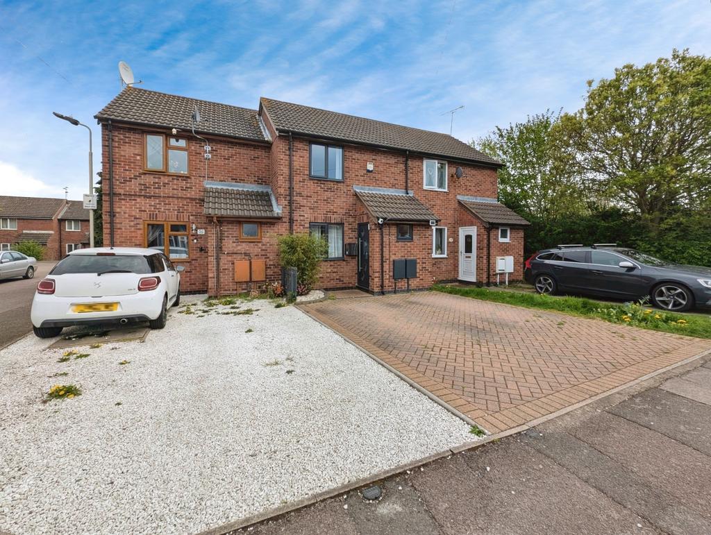 Burnaston Road, Leicestershire LE2 2 bed terraced house - £190,000