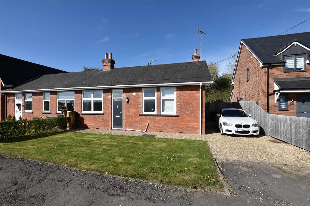 Station Road, Little Bytham, Grantham 3 bed semi-detached bungalow - £ ...