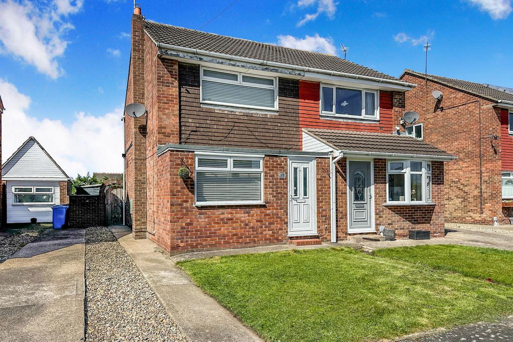 Danby Close, Hull HU8 2 bed semi-detached house for sale - £140,000