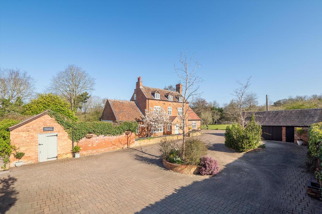 Hodgetts Lane, Berkswell, Coventry... 6 bed village house for sale - £ ...