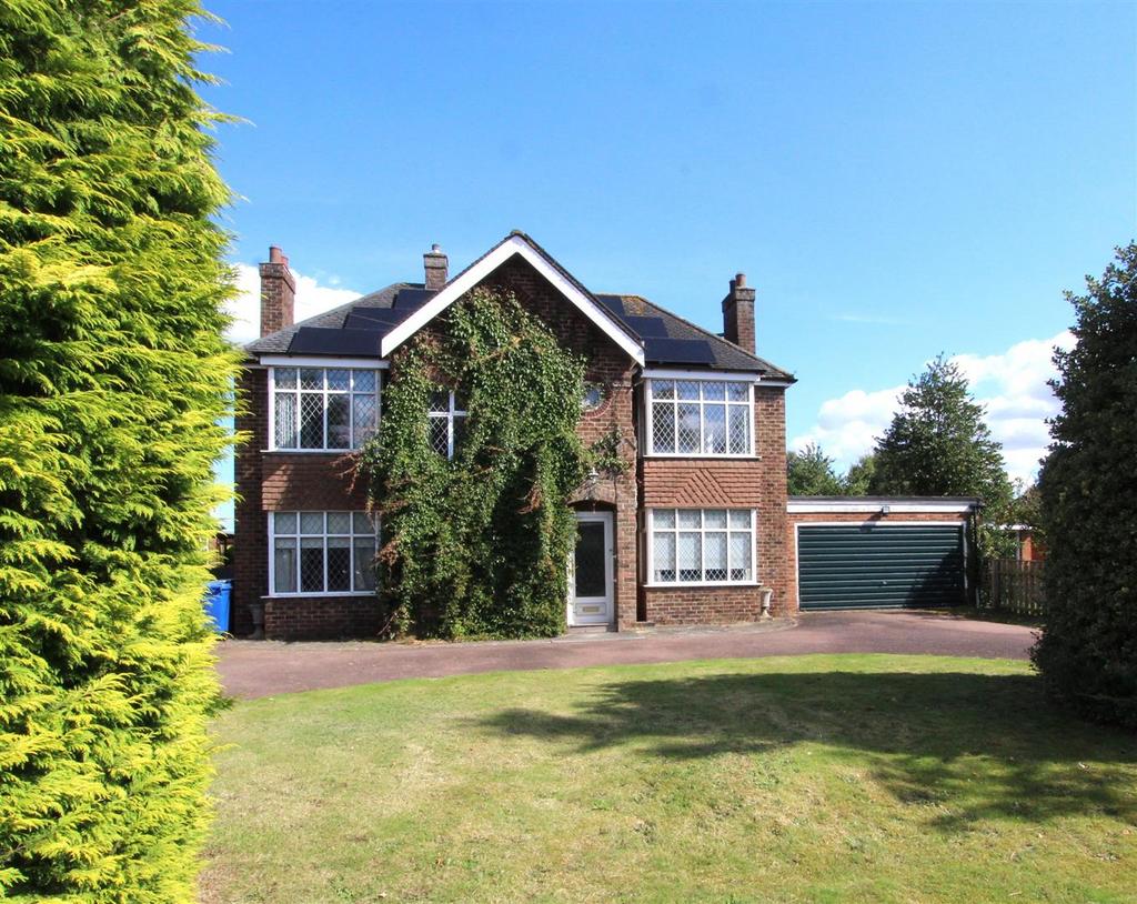 Caistor Road, Market Rasen LN8 3 bed detached house - £275,000