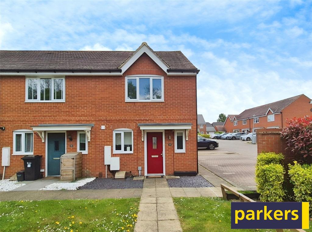 Elk Path, Three Mile Cross, Reading... 2 bed end of terrace house for ...