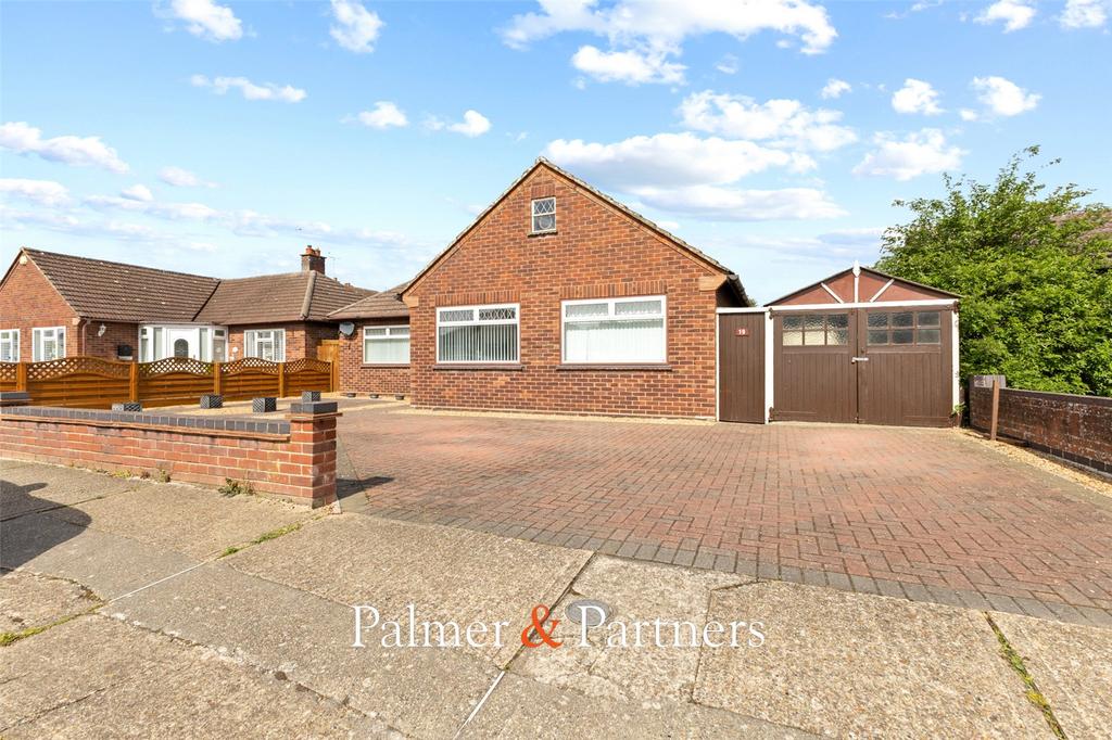 Cotman Road, Prettygate, Colchester... 3 bed bungalow for sale - £400,000