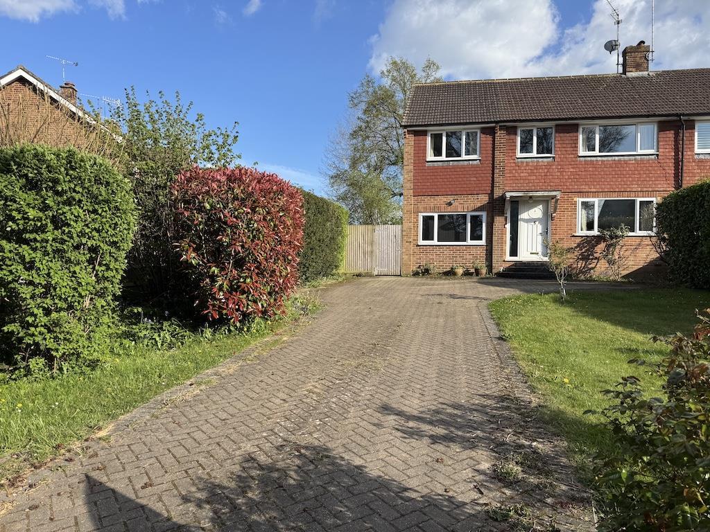 Church Lane, Copthorne, Crawley 3 bed semi-detached house for sale - £ ...