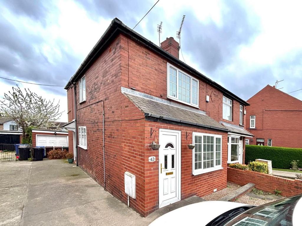 Ardsley Road, Worsbrough, Barnsley 3 bed semi-detached house - £220,000