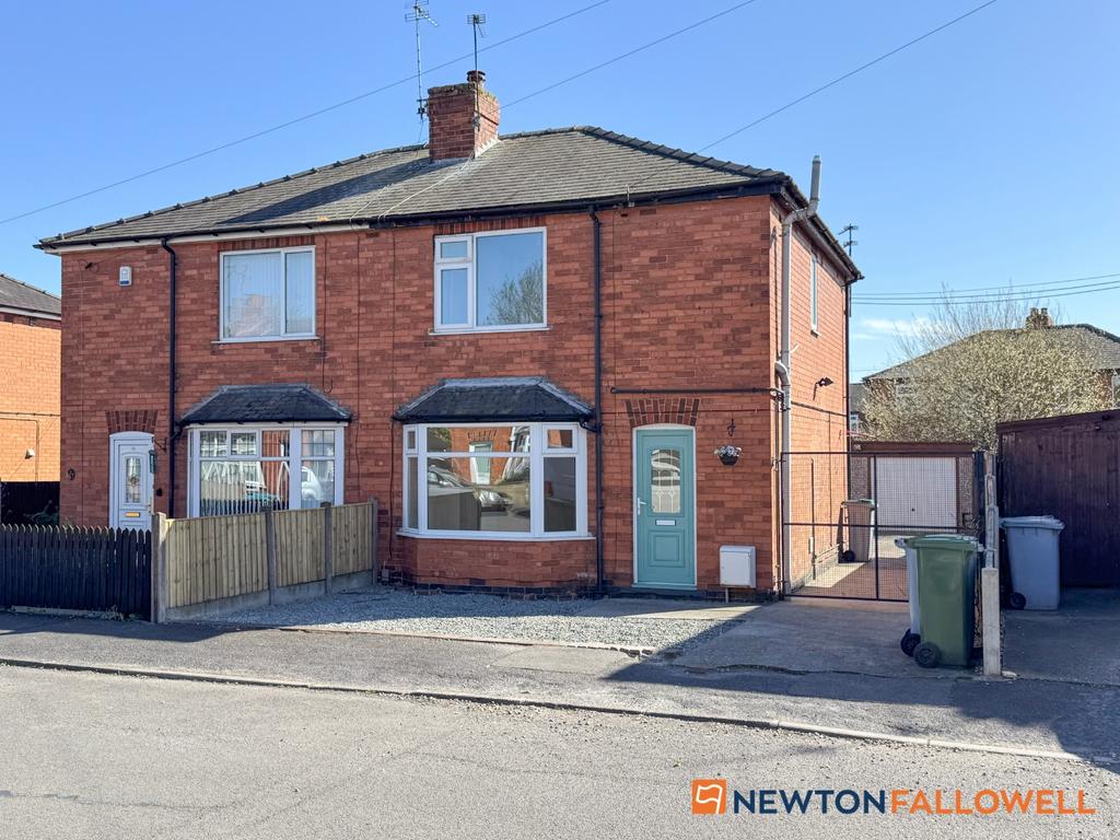 Shakespeare Street, Balderton NG24 3 bed semi-detached house for sale ...