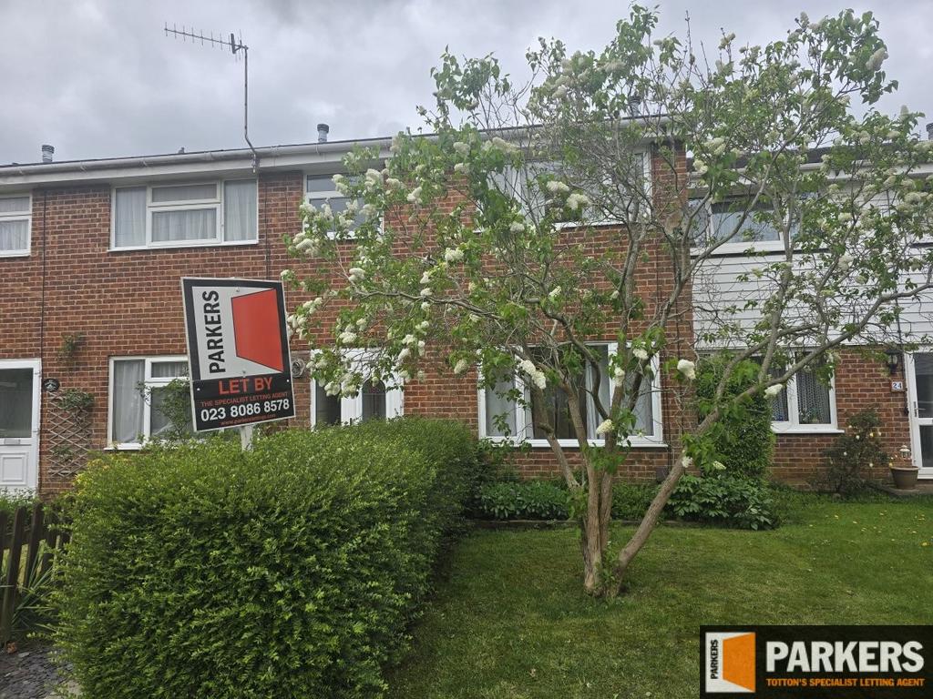 Fontwell Close, Calmore 3 bed terraced house to rent - £1,300 pcm (£300 pw)