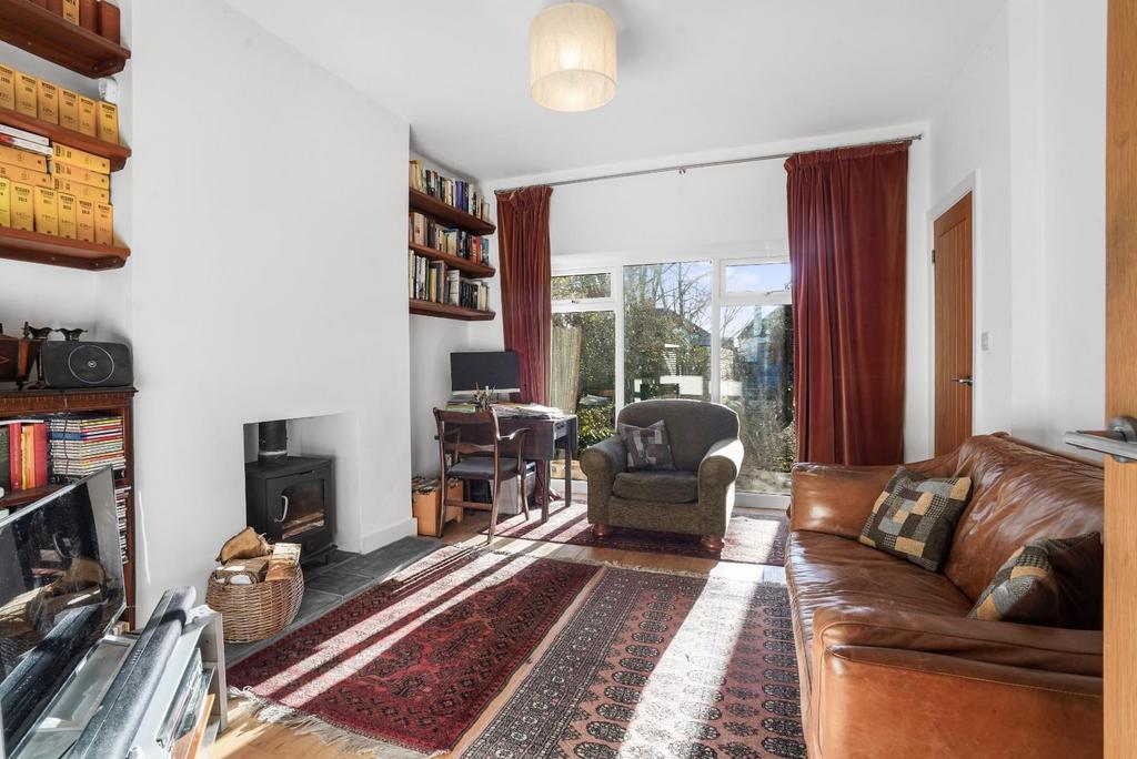 Winn Cottage, Red Hall Lane, Leeds 4 bed detached house for sale - £700,000