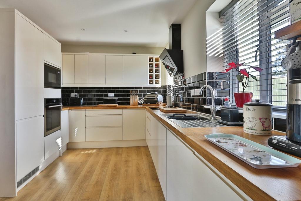West View, Skeffling, Hull, East... 3 bed terraced house for sale - £ ...