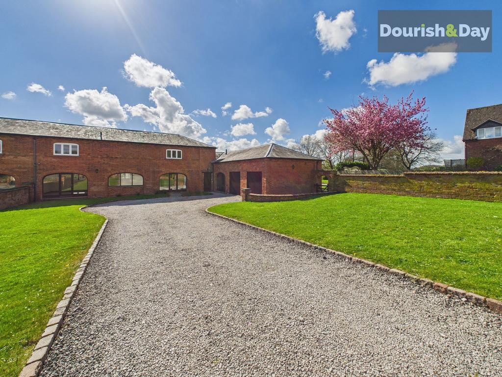 Tixall Court, Stafford ST18 4 bed barn conversion - £520,000