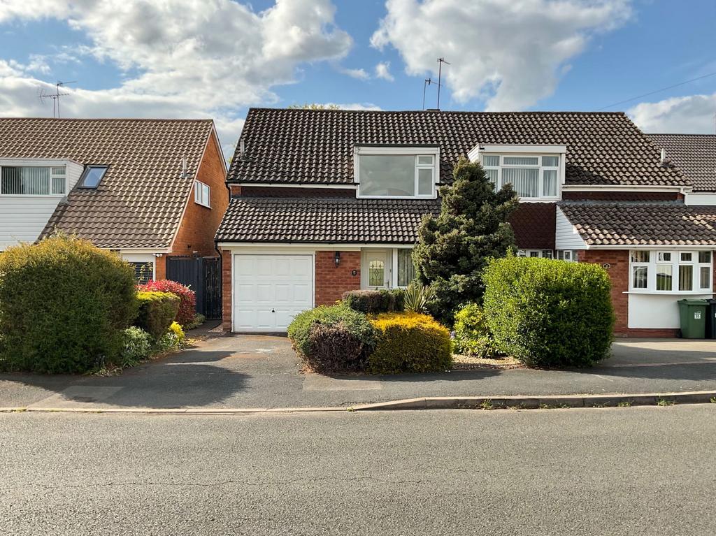 Portland Drive, Stourbridge DY9 3 bed semi-detached house for sale - £ ...