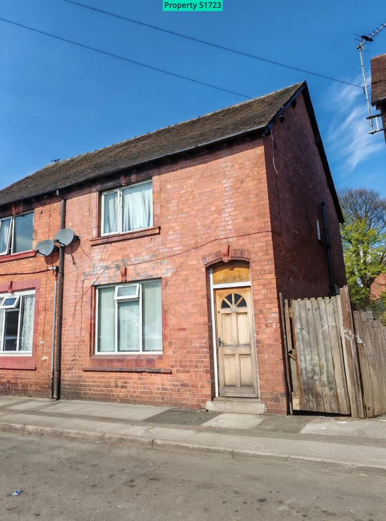 May Street, Walsall, WS3 2AX 3 bed semi-detached house - £100,000