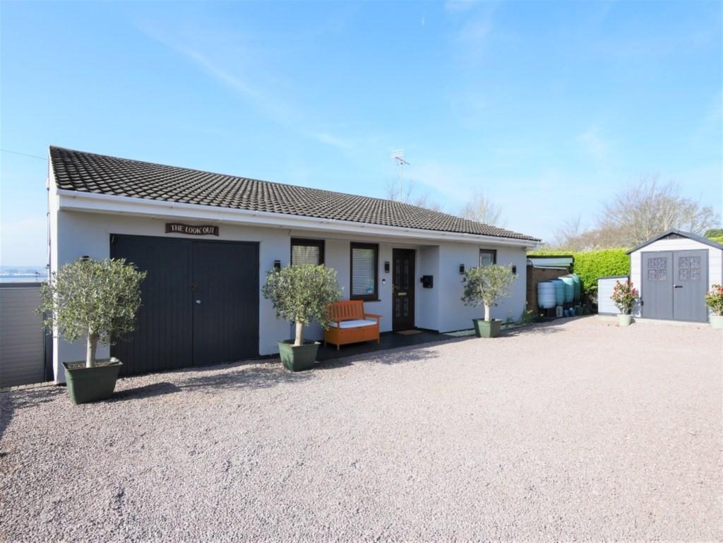 Estuary Road, Shotley Gate 3 bed detached bungalow for sale - £600,000