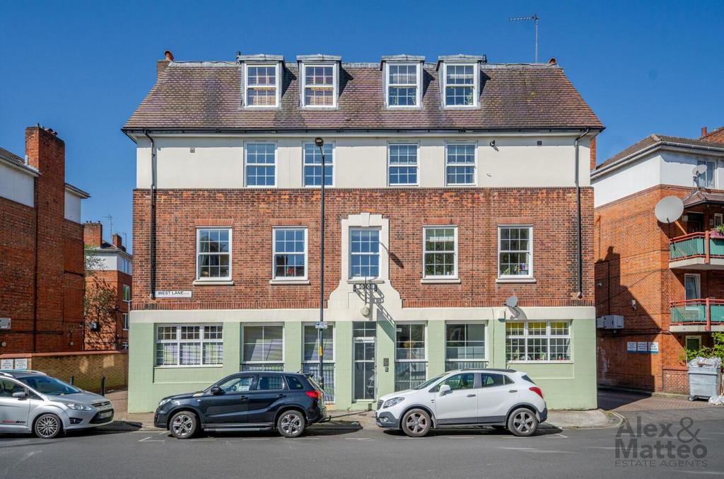 West Lane, Rotherhithe, SE16 2 bed flat - £500,000