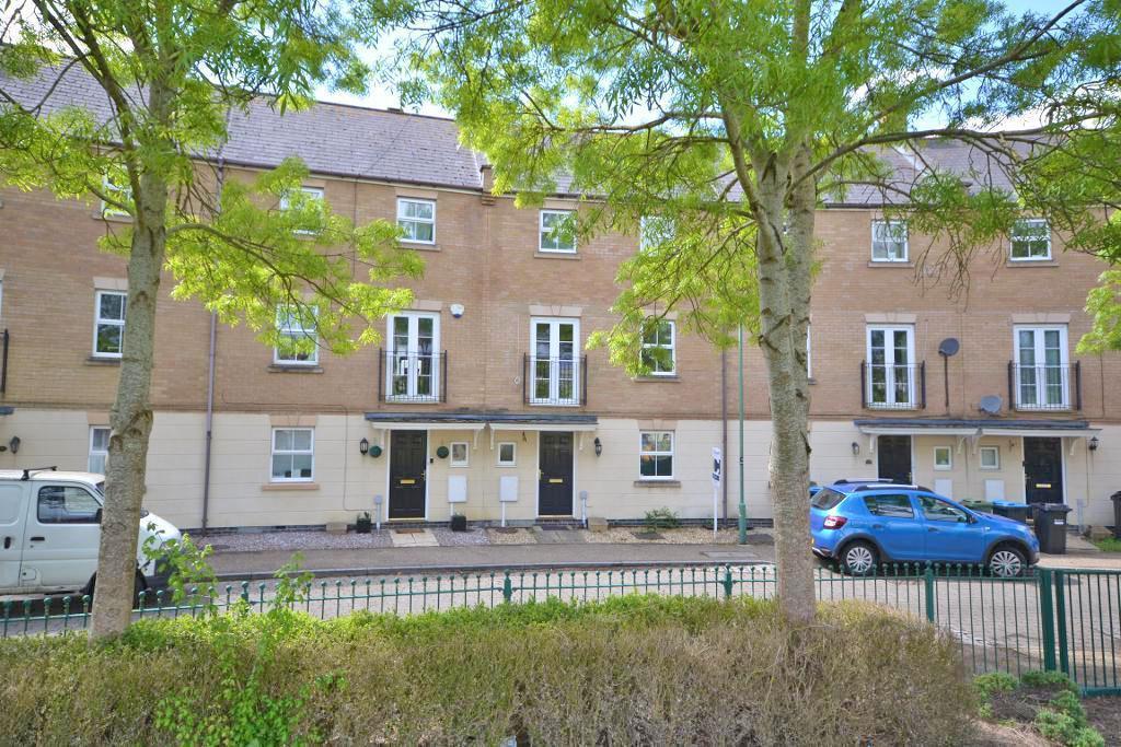 Kingsmead, Milton Keynes MK4 5 bed terraced house - £1,750 pcm (£404 pw)