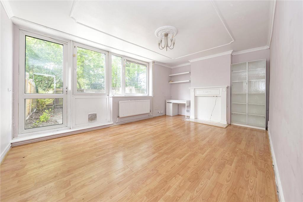 Hascombe House, Roehampton, SW15 3 bed apartment for sale - £400,000