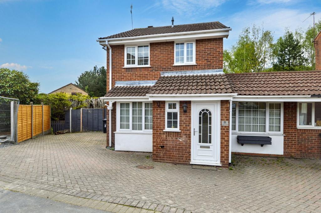 Sunderland Drive, Stourbridge DY8 3 bed link detached house for sale ...