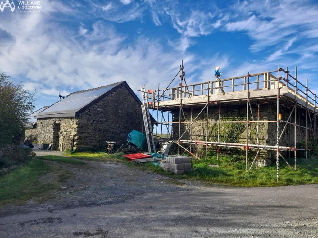 Pentrefelin, Amlwch, Anglesey, LL68 3 bed detached house for sale - £ ...