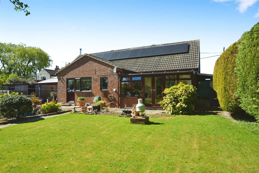 High Street, East Butterwick 4 bed bungalow for sale - £290,000