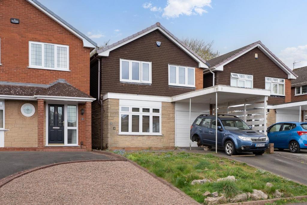 Wombourne Close, Sedgley 4 bed detached house for sale - £300,000